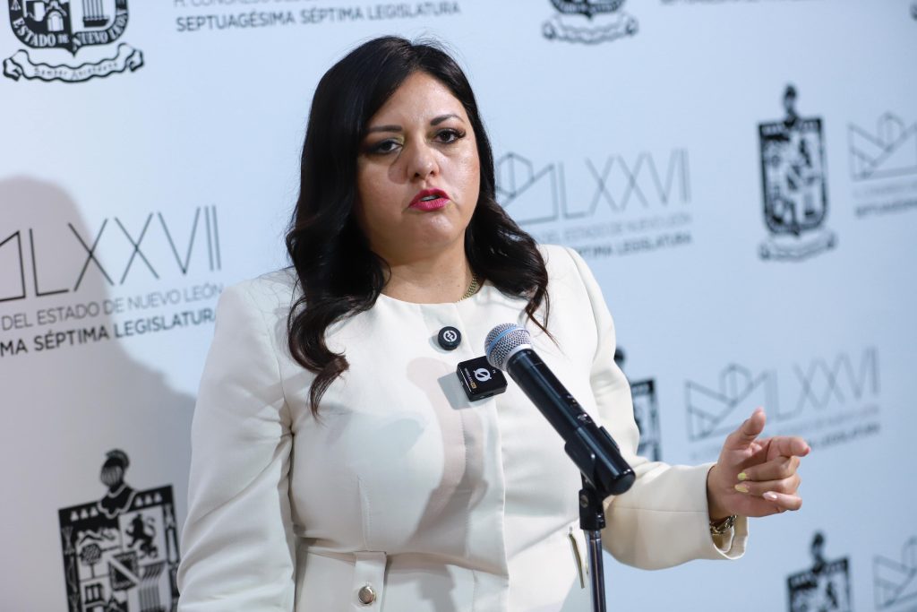 Pide Itzel Castillo que no se cobre peaje a quienes usan la Autopista ...
